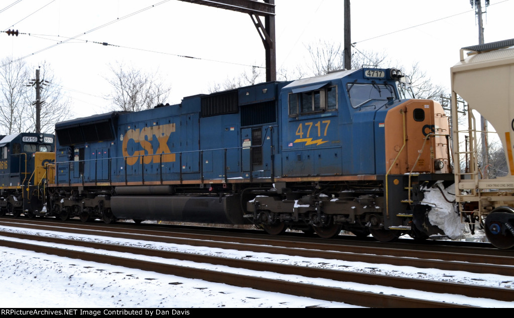 CSX SD70AC 4717 third out on Q418-26